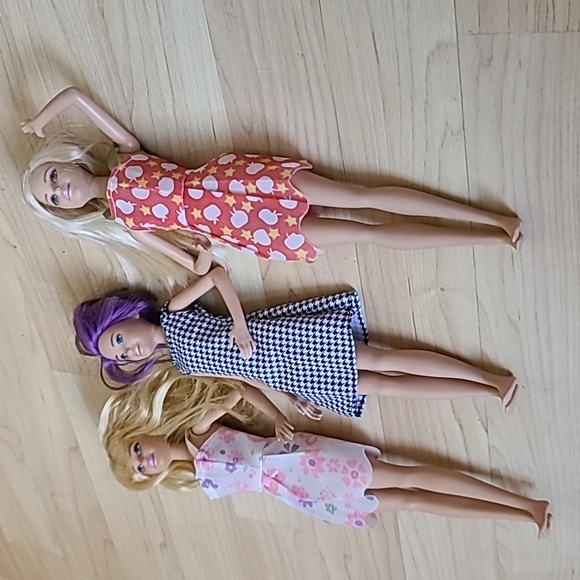 Barbie | Toys | Barbie Dolls Whole Sale Mixed Of Three With Clothes ...